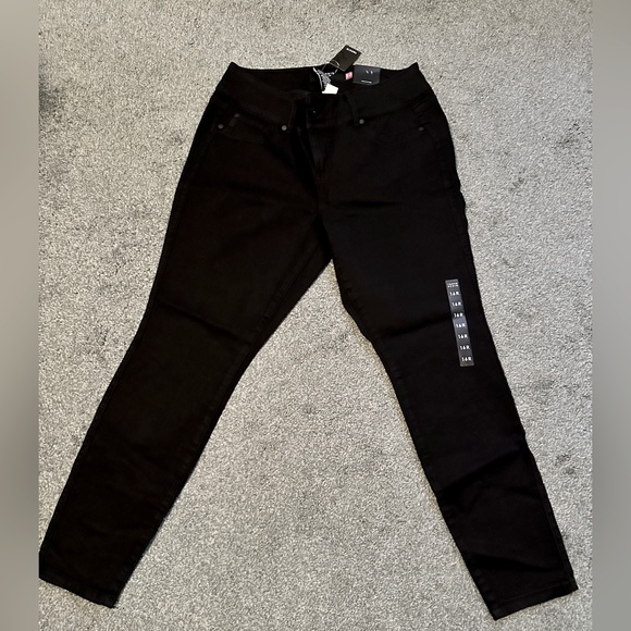 torrid | Jeans | Womens Torrid High Rise New With Tags Black Jeans ...